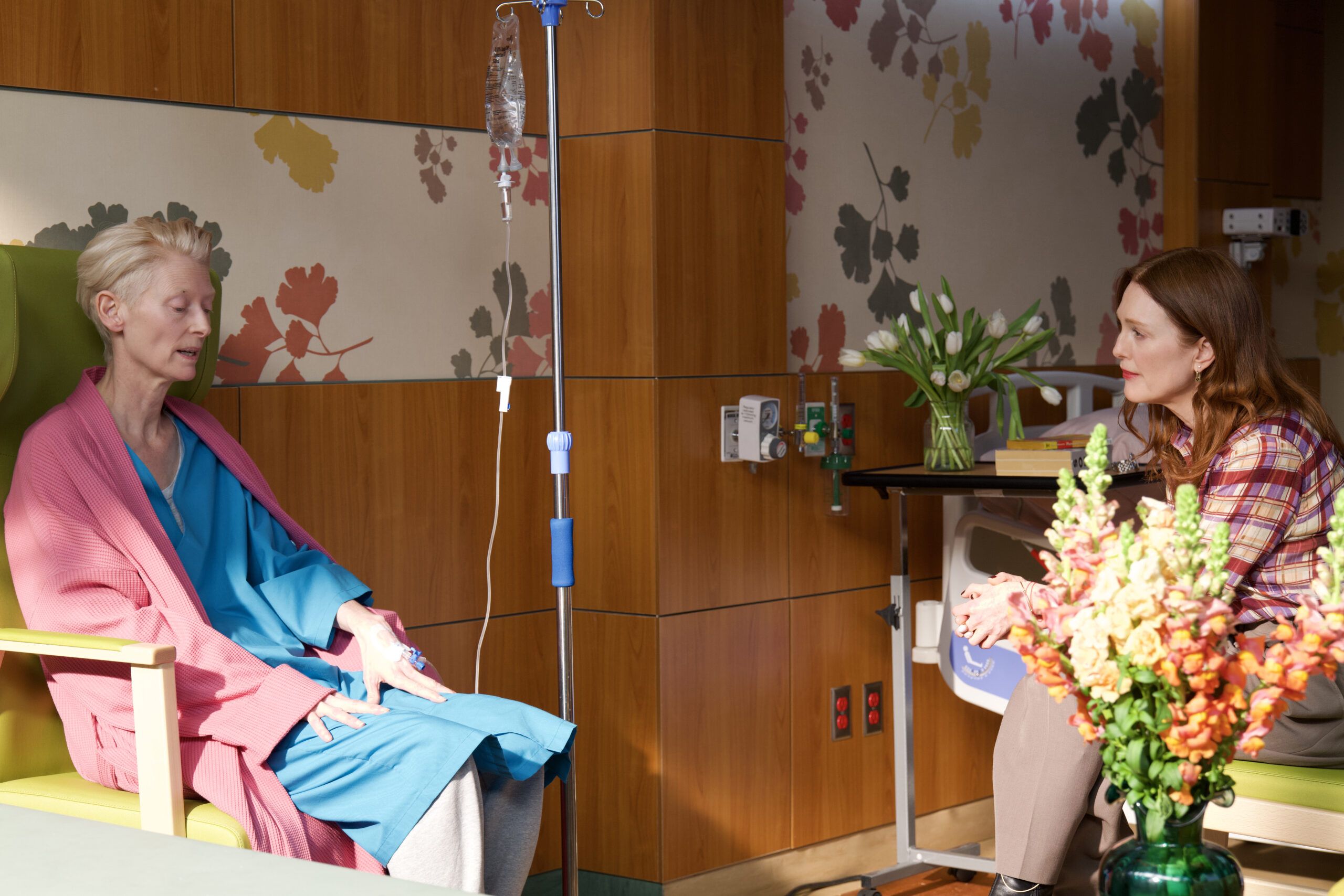 La stanza accanto di Almodóvar: trama, cast, recensione film | Style