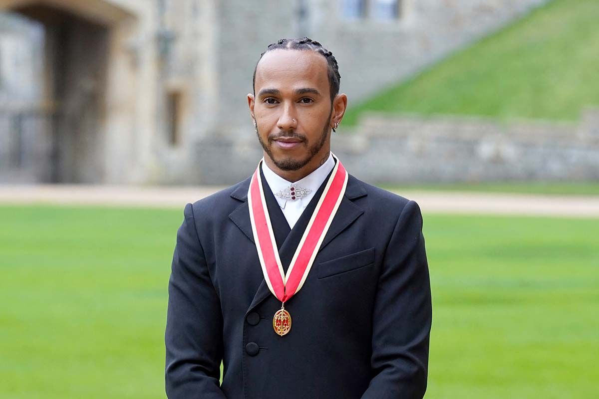 Accessori per camicia uomo: collo, spille, copri bottoni | Style