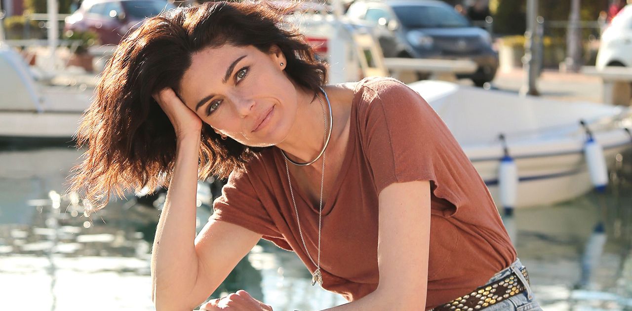 Le onde del passato, Canale 5: trama, cast prima puntata | Style