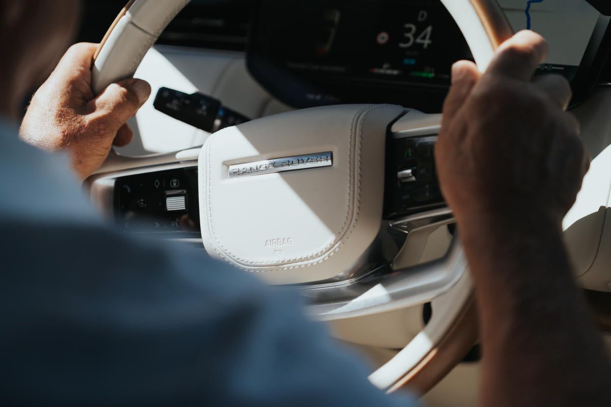 Range Rover: driving experience in Sardegna - Style