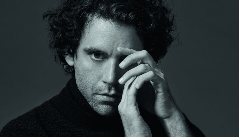 Mika torna alle origini. L'intervista nel Revelation tour | Style