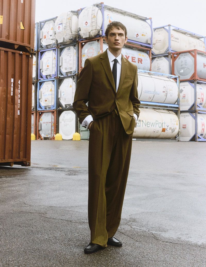 Guarda il servizio moda di Style #1/2: mille storie, look diversi | Style