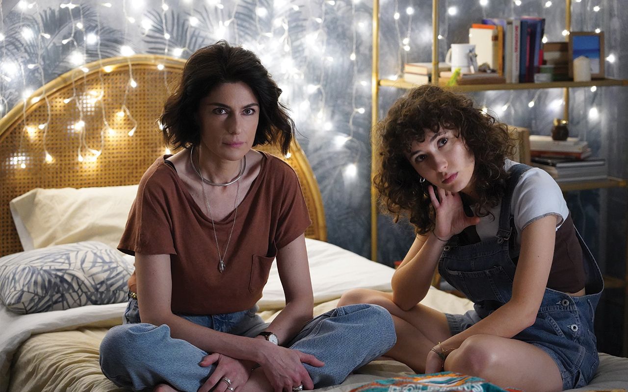 Le onde del passato, Canale 5: trama, cast quarta puntata, libro | Style