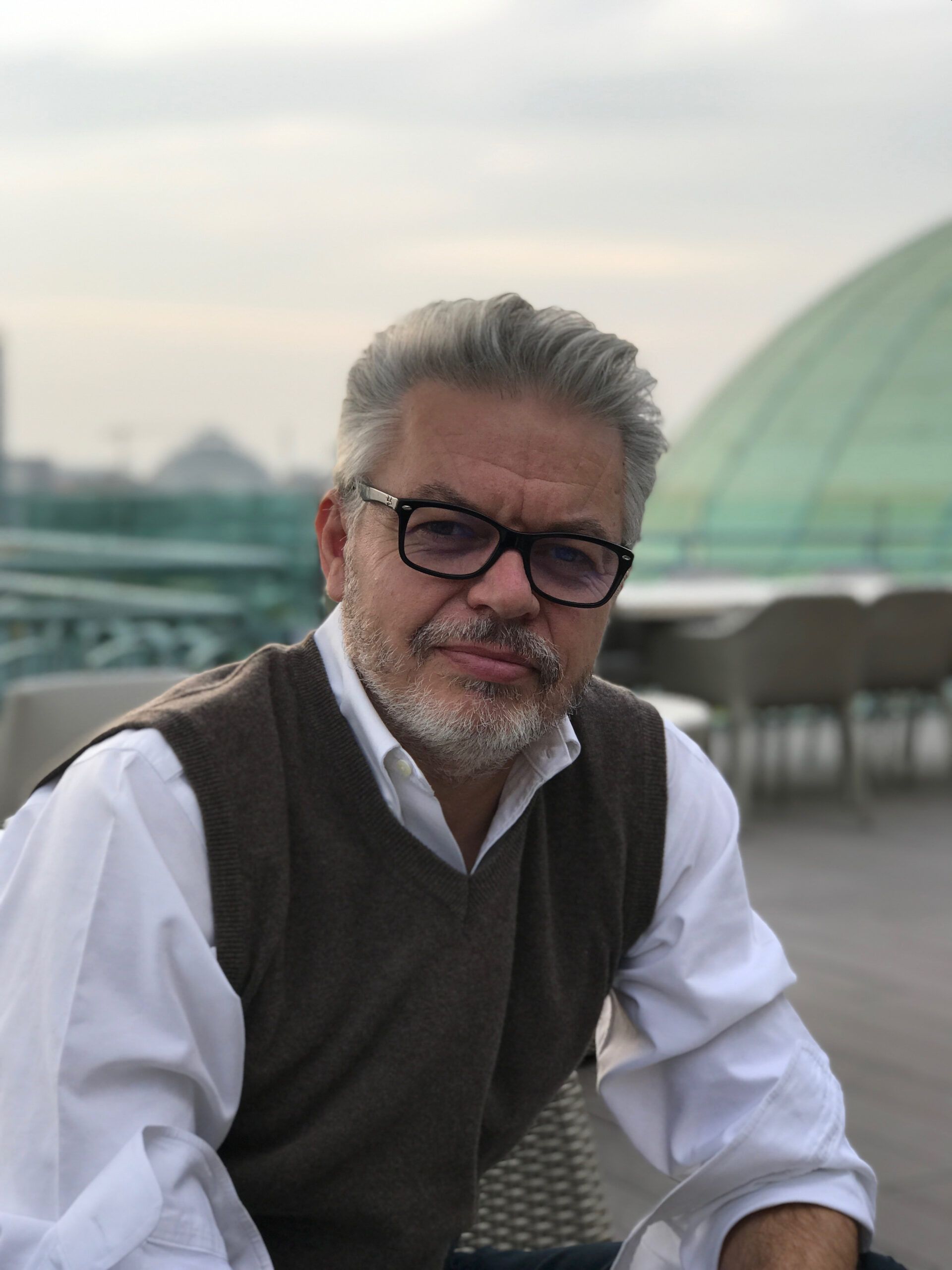 Playlist, saggio di Luca Sofri: trama, recensione | Style