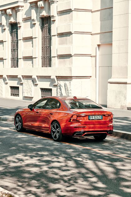 Volvo S60 R-Design: sicurezza di serie | Style